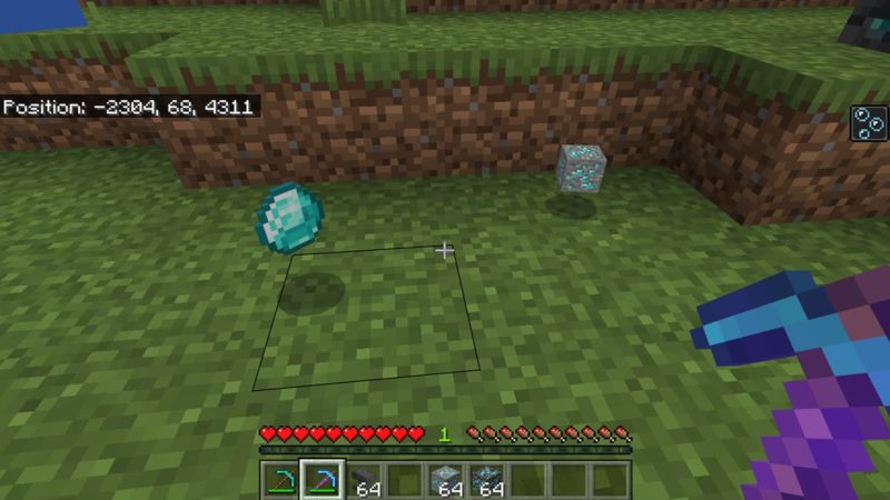 What does the Silk Touch enchantment do in Minecraft and how to get it ...