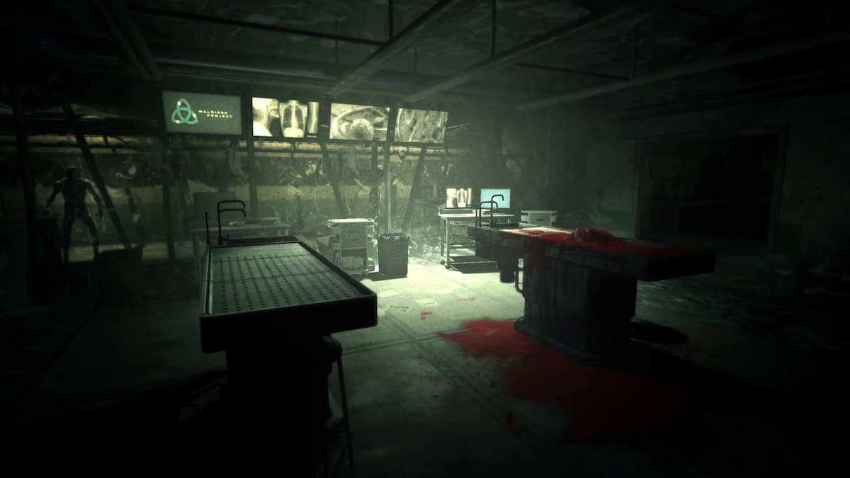 How to play the Outlast games in order - Gamepur
