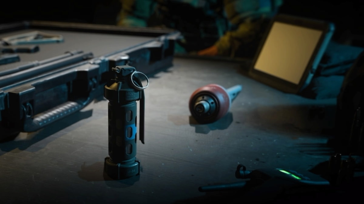 All Tactical Equipment available in the Call of Duty: Modern Warfare 2 ...